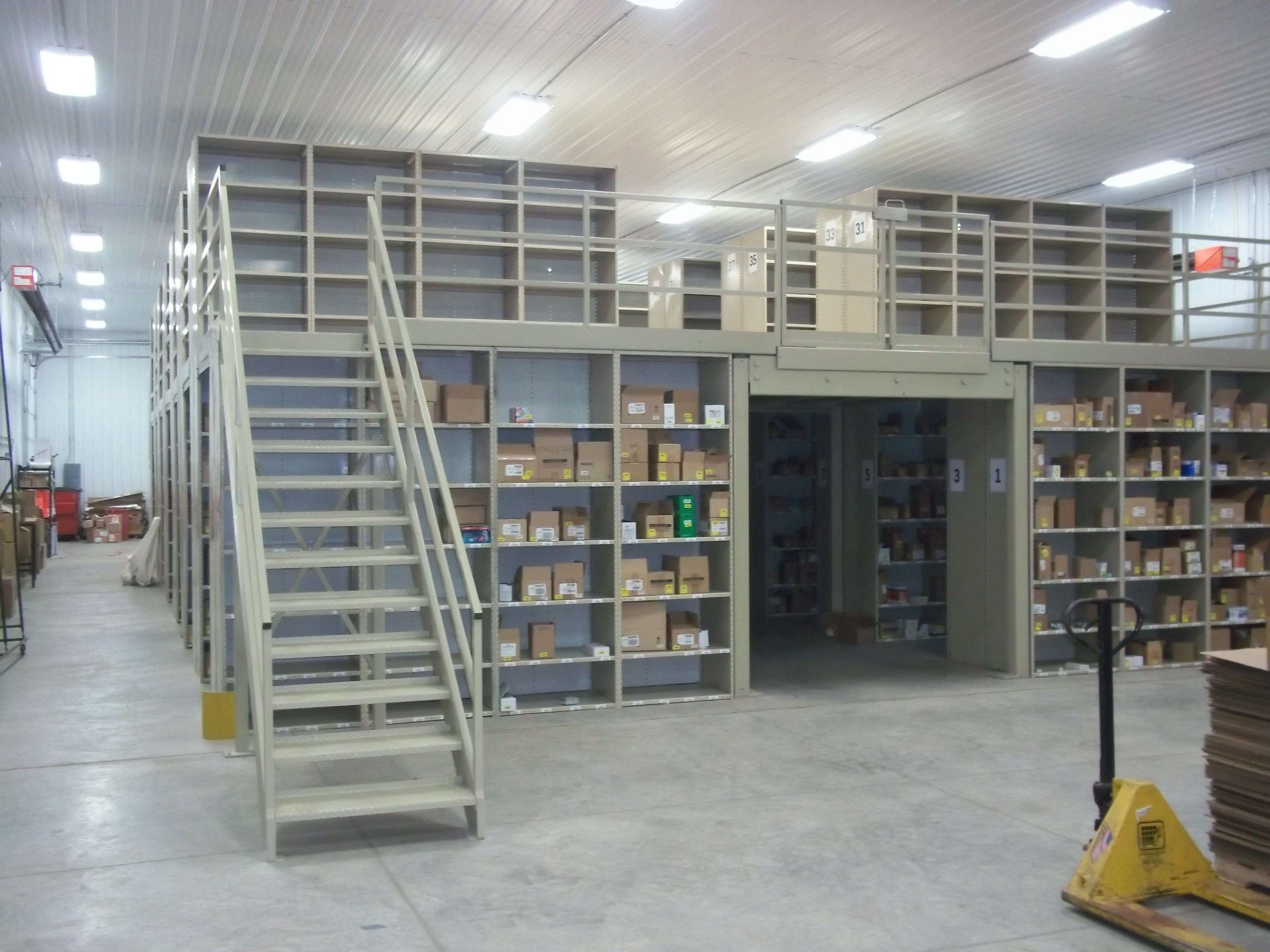 Shelving Mezzanine for Customer - Iowa - Welter Storage