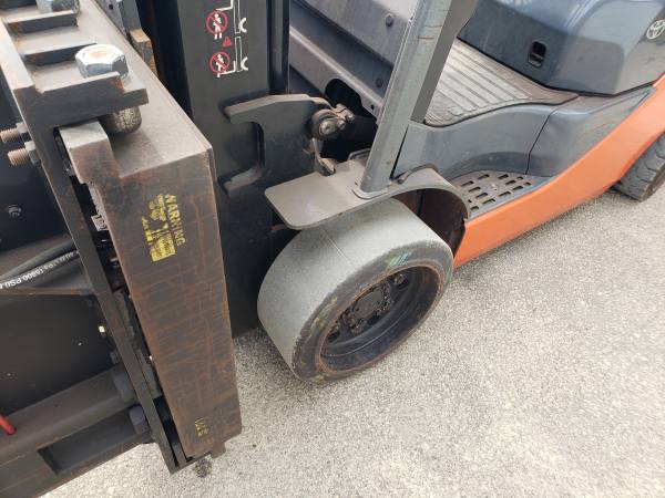 #002 Toyota Turret Truck Model 8FGCU30 - Used - Welter Storage